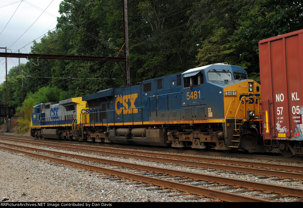 CSXT 5481 Q300-10